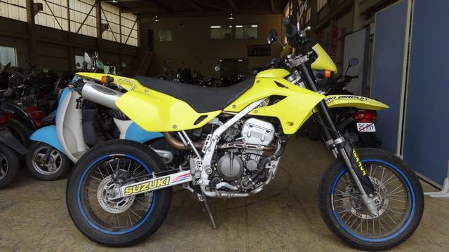 250SB買取査定事例｜エンジン不調の2004年式を12万円